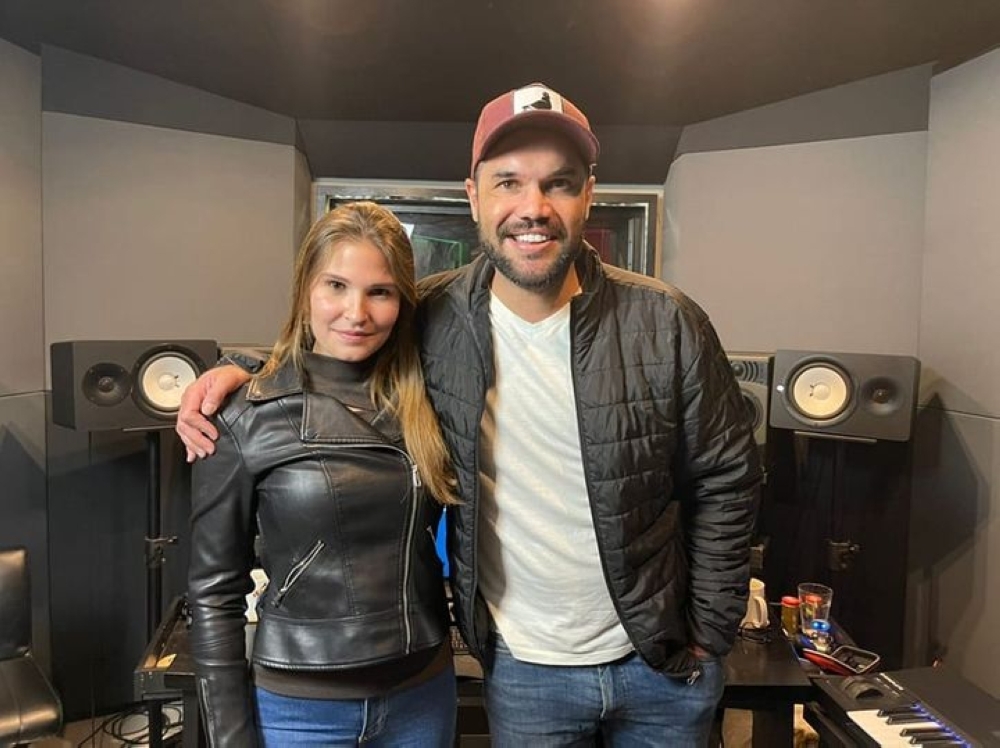 Lin-Mari mik vir SA sukses - Republikein - Jou Land, Jou Taal, Jou Nuus