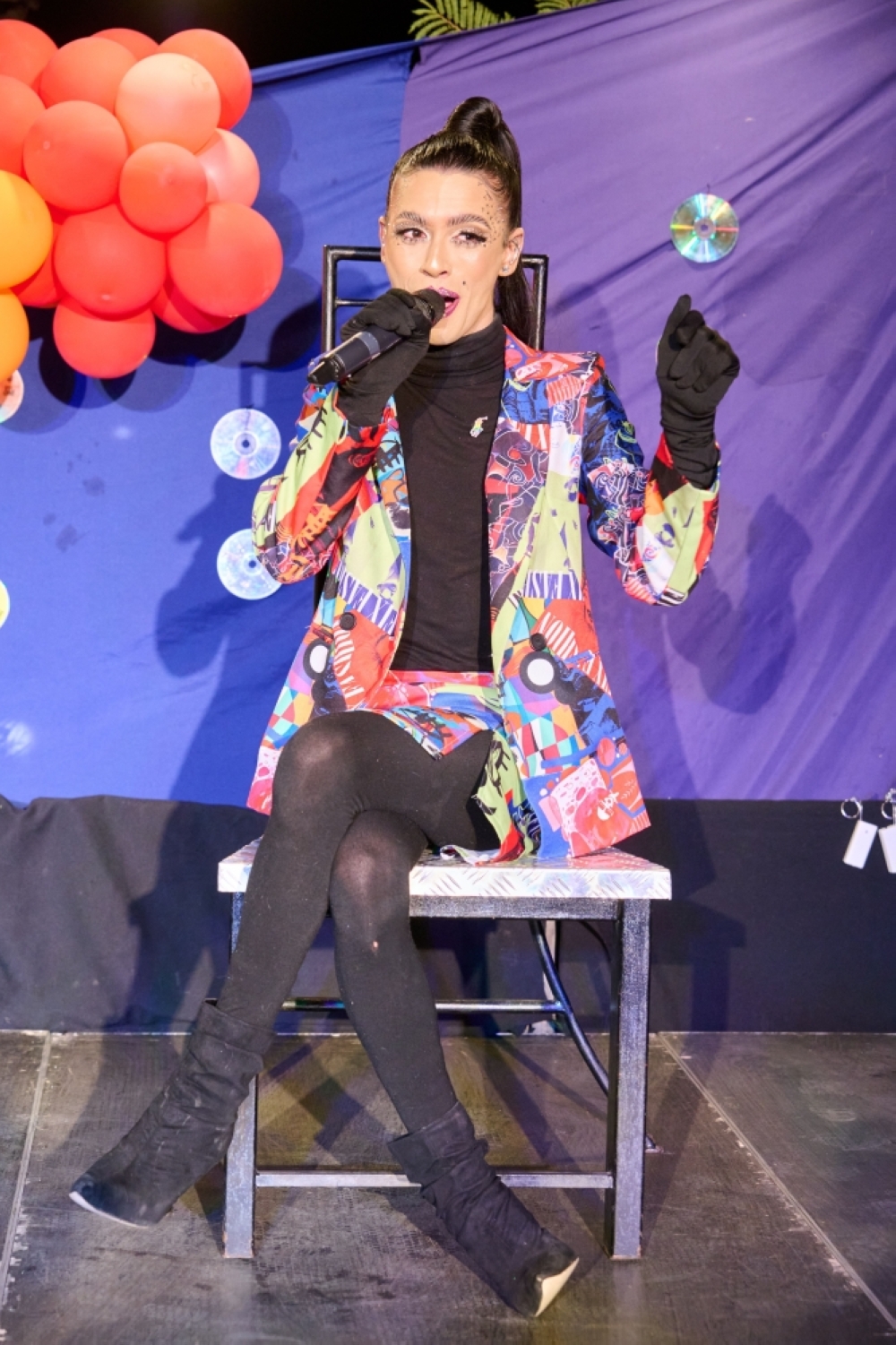 Ontmoet die flambojante Miss Mavis en Tiaan - Republikein - Jou Land ...